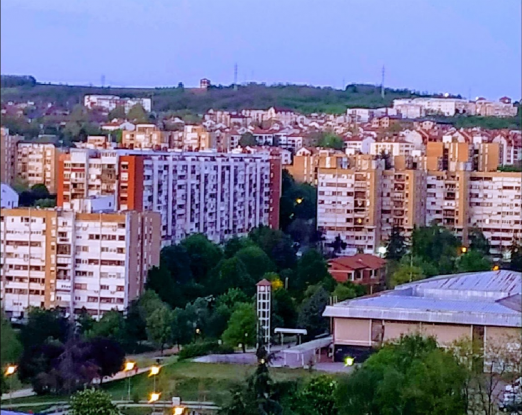 Sećanje na episkope: U Mirijevu oslikan mural sa likovima patrijarha ...