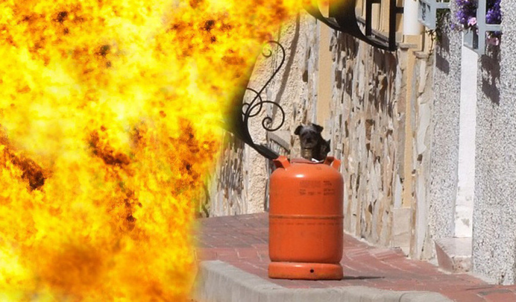 Eksplozija plinske boce na Čukarici: Povređen vlasnik stana, bocu danas doneli u stan