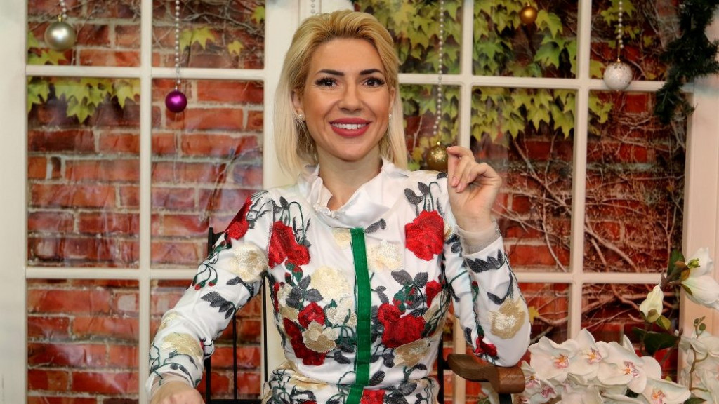 Jovana Jeremić dala otkaz zbog ćerkice, sada joj se maksimalno ...