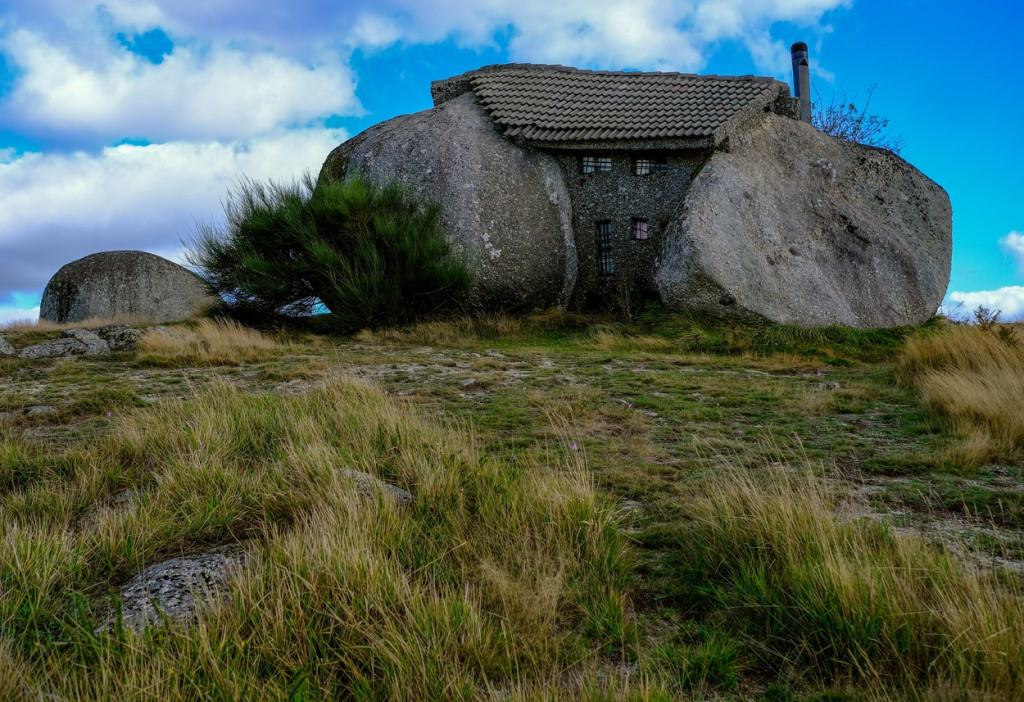Jaba daba du: Zavirite u kamenu kuću koju bi za sebe poželela porodica ...