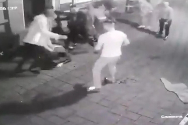 Produžen pritvor nasilnicima iz Novog Sada: Ubadali mladiće nožem i ...