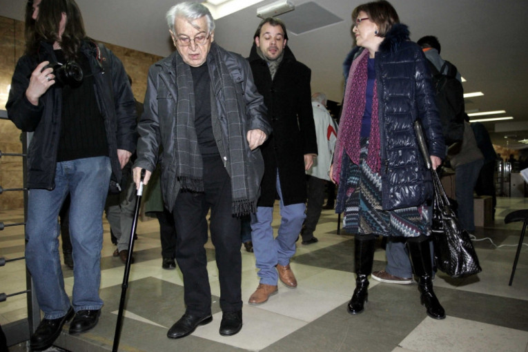 Na današnji dan: Ranjen Vuk Drašković, Dobrica Ćosić postao predsednik ...