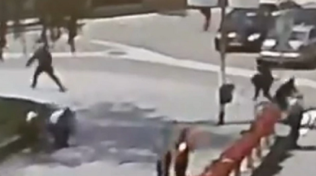 Objavljen snimak pucnjave u Novom Pazaru: Muškarci se obračunavali ...