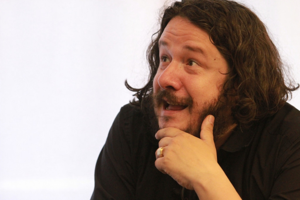 Muharem Bazdulj za 24sedam: Pisanje je moj pokušaj da sebi objasnim ...