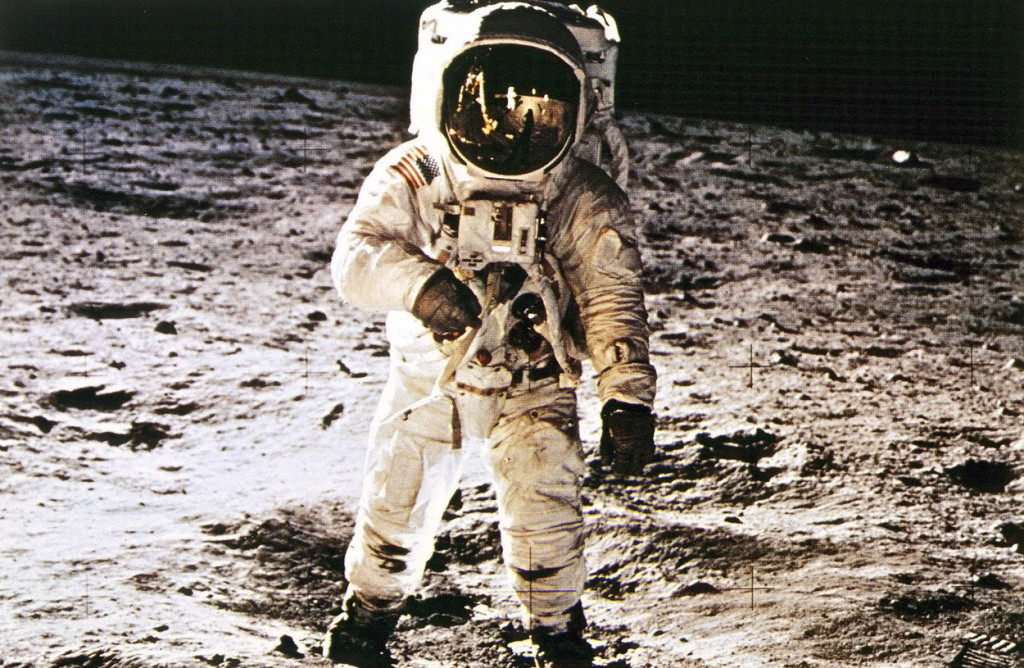 Na današnji dan dva čoveka su sletela na Mesec: Svi se i danas pitaju ...