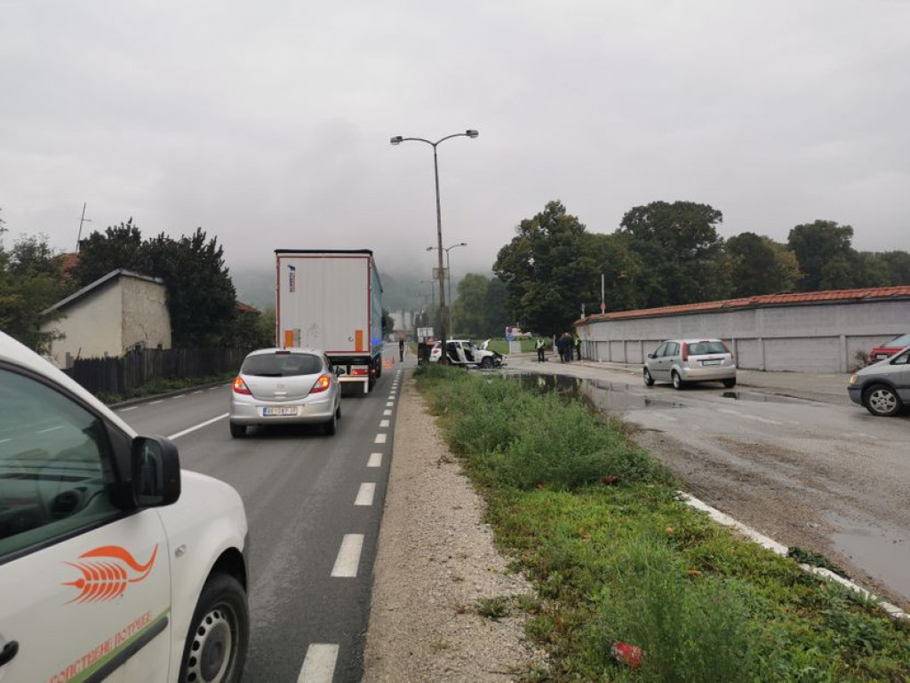 Lančani udes kod Sevojna: "Jeziva scena, jedan automobil na krovu, drugi prepolovljen!" (FOTO)