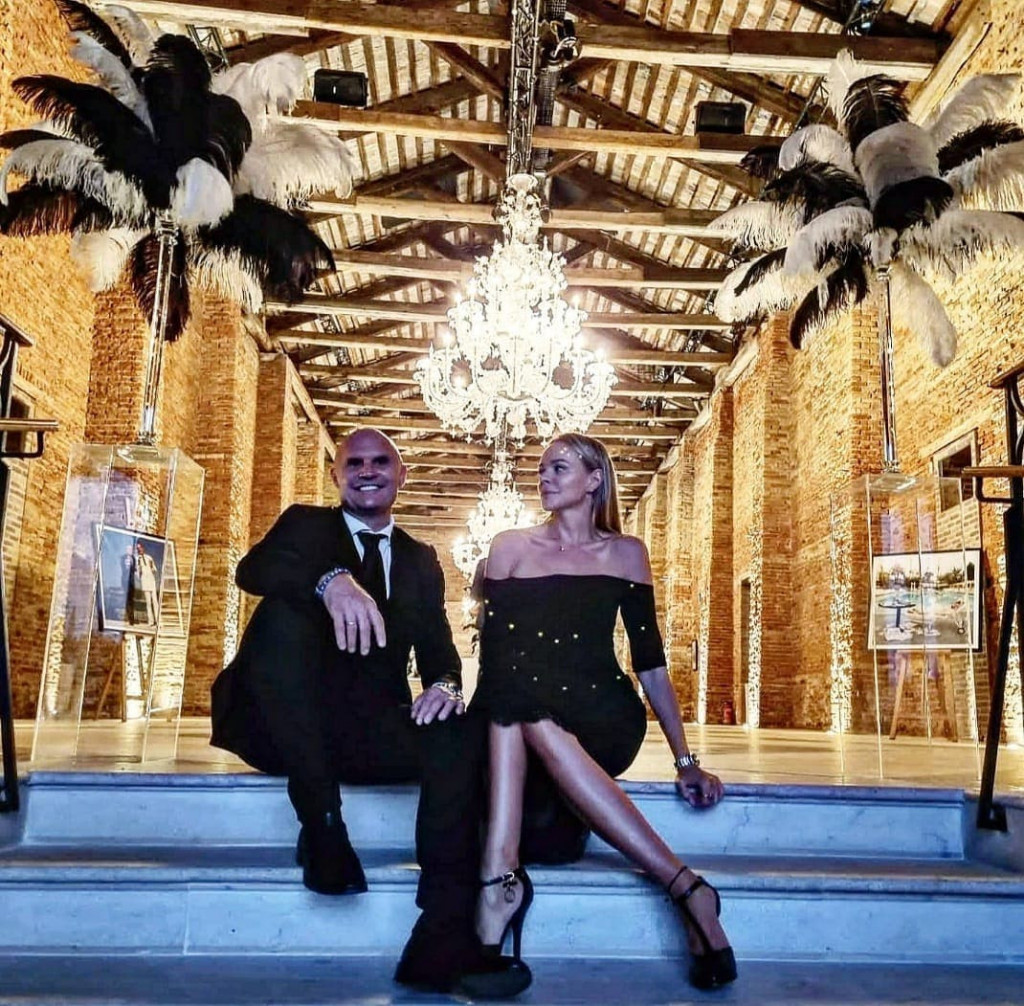 Ovo je žena Aleksandra Milića Milija: Mlađa je od njega deceniju i ...