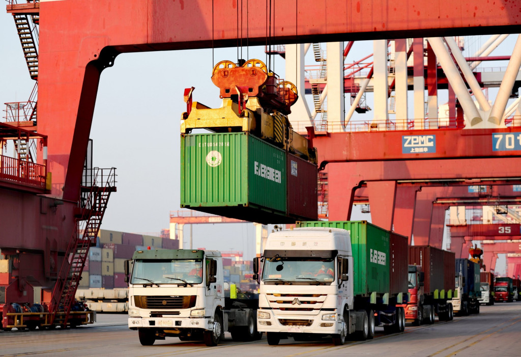 Nema kraja krize: Kineska stroža pravila u lukama prazne rafove širom ...