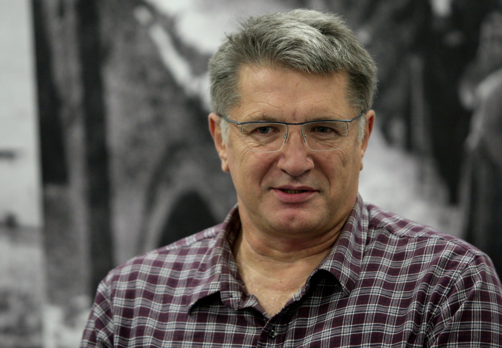 Vuletić: Kurti želi da, ako može, zapali region