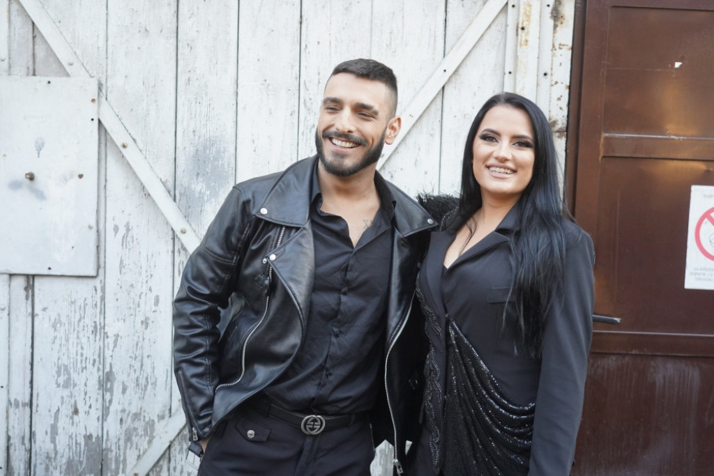 Barbara, ti si? Verenica Darka Lazića bez šminke izgleda potpuno ...