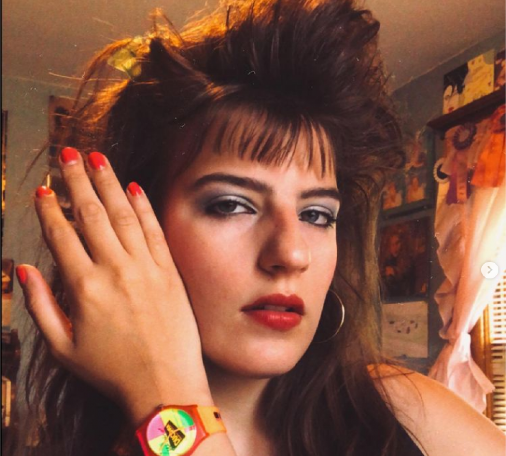 Ona ima 19 godina, oblači se i živi kao da su osamdesete: "Današnji ...