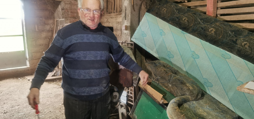 Deda Mile je dete iz doma i preživeo je mnoge tragedije: Sada svojim ...