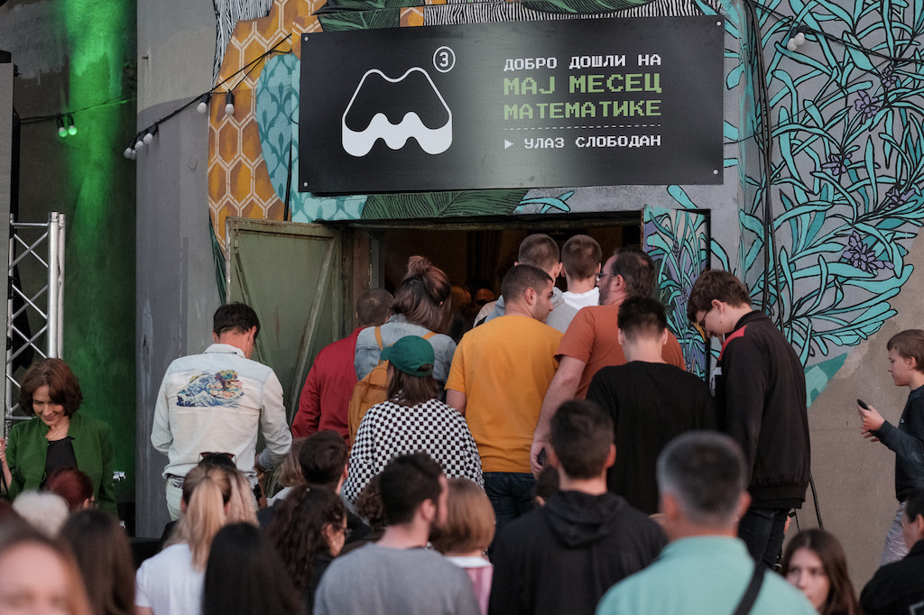 Otvorena je manifestacija "Maj mesec matematike" (FOTO)