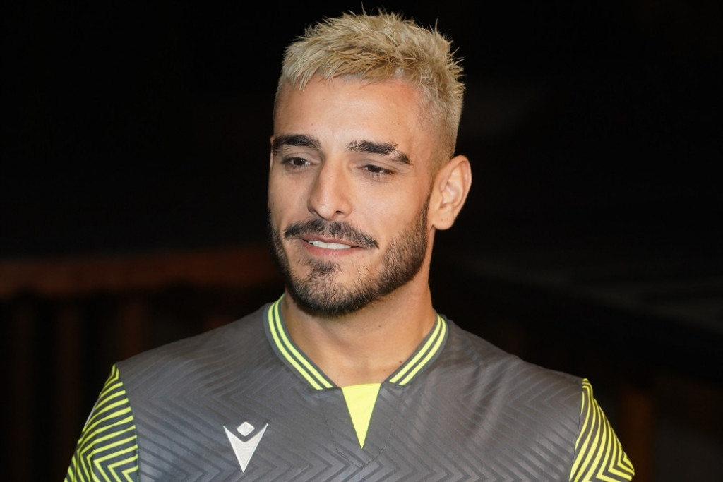 Darko Lazić ima novu devojku?! Slikali se u teretani, njene zanosne ...