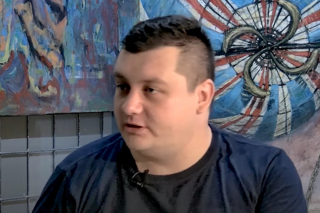 "Ne moraš da kidaš vrata od ormana - klizna su": Sarajevskom novinaru ...