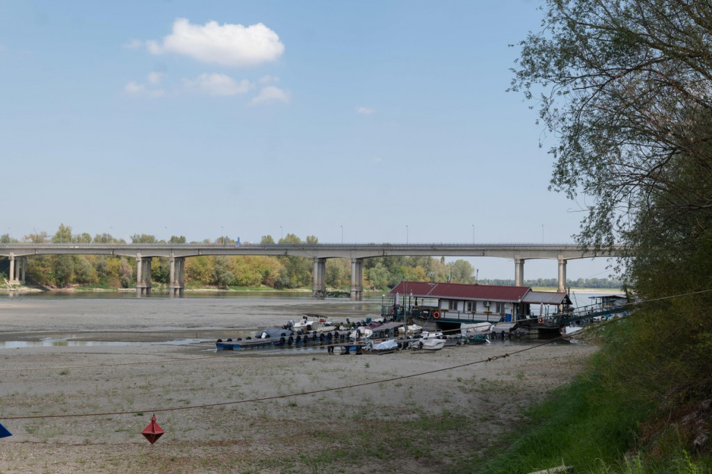Zbog suše izronila bomba iz Drugog svetskog rata, stanovništvo evakuisano