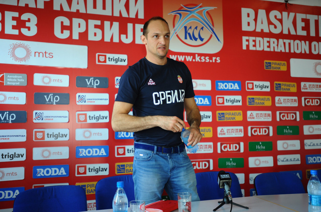 Paspalj u klin, Rakočević u ploču! Jedan je za strance u reprezentaciji ...