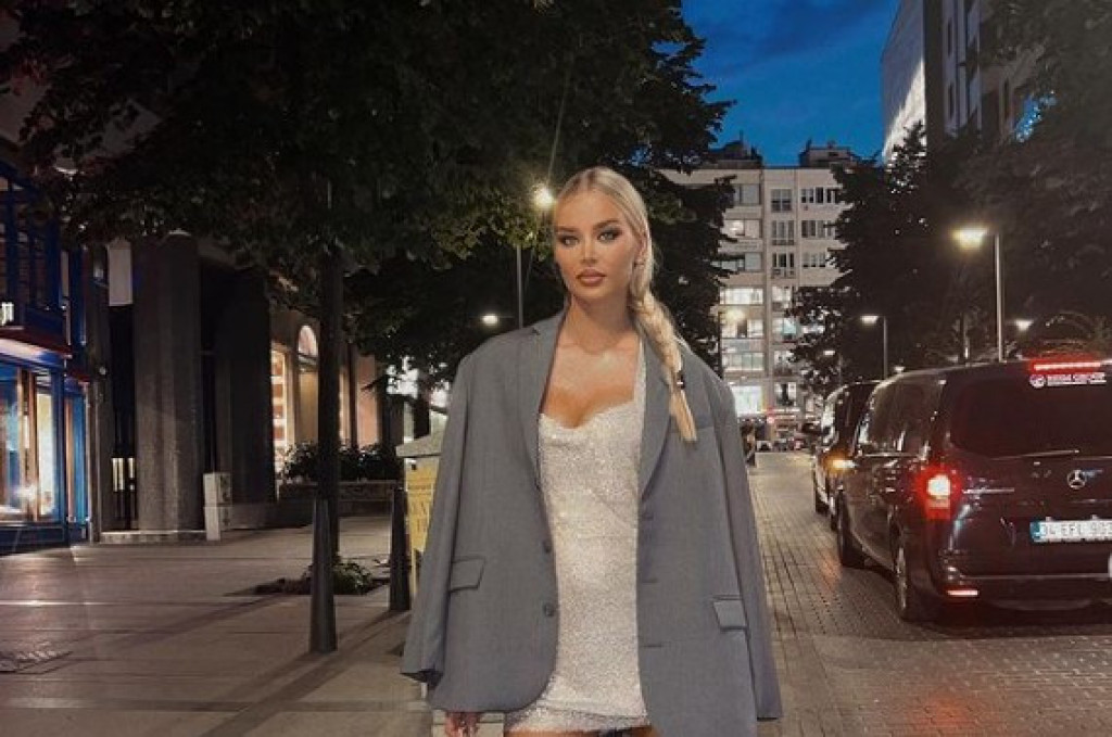 Svi joj pričaju da je mršava, ali ona želi još kilograma da izgubi! Sofija Milošević: Stomak je ...