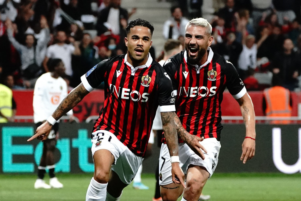 Mitru stiže zvučna zverka u London! Sin legendarnog Holanđanina oblači ...