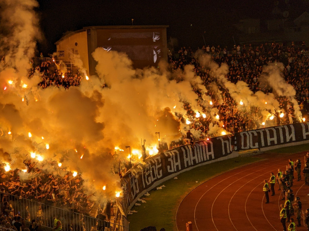 Grobari prozivaju Vučelića: Zašto lažeš? Kako su te izabrali bez ...
