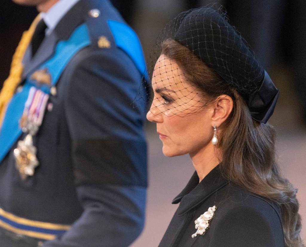 Buduća kraljica na poseban način odala počast Elizabeti II, ali i ...