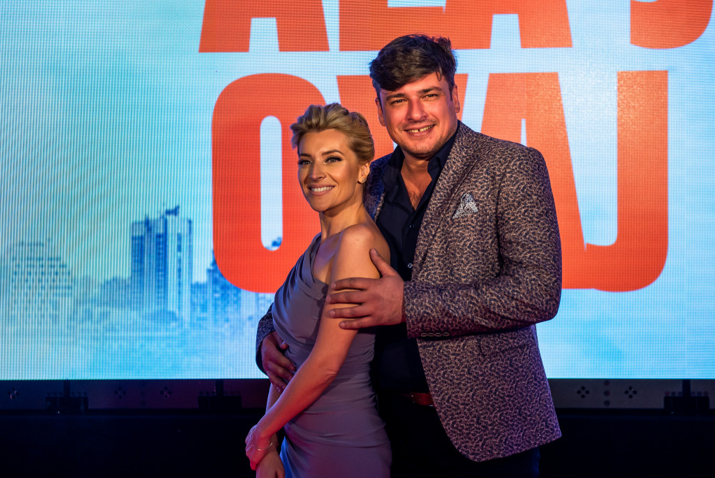 Posle Beograda film "Ala je lep ovaj svet" oduševio i Novi Sad: Ovacije ...