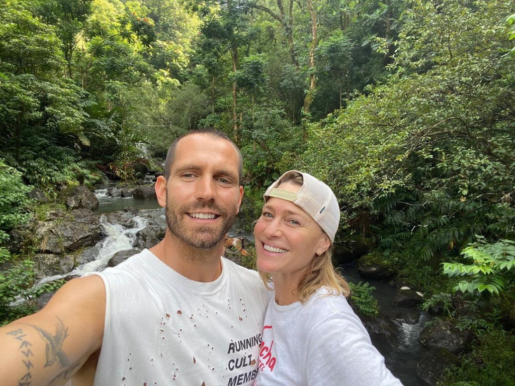 Zvezda serije "Kuća od karata" se razvodi posle četiri godine braka ...