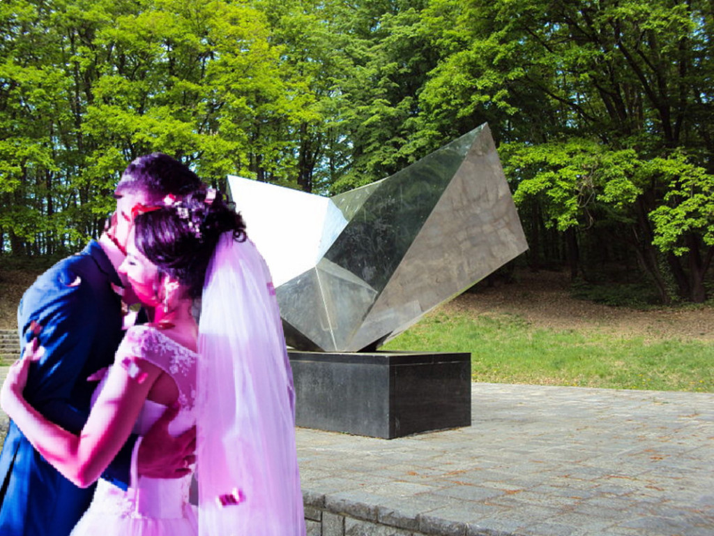 Morbidan prizor u Zagrebu: Mladenci se slikaju na stratištu - ustaše na ...