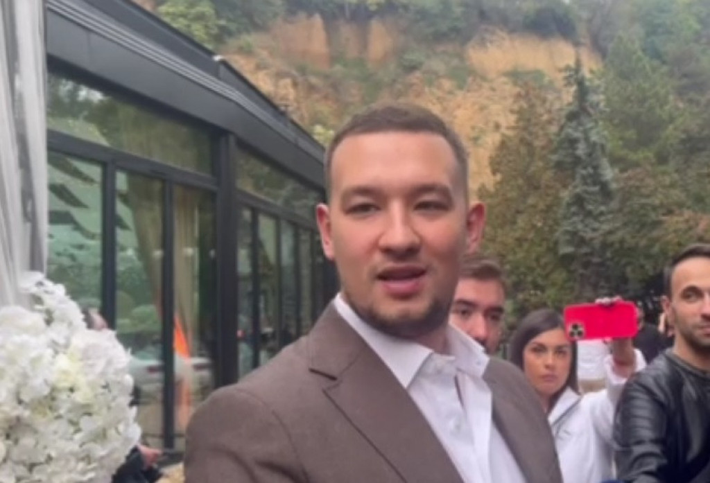 Uroš Živković otvoreno o braku: Moram još da sazrim, ne bih da ispaštam ...