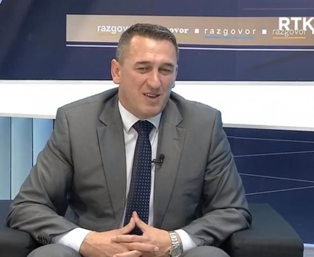 Kurtijev ministar Nenad Rašić ruga se Srbima