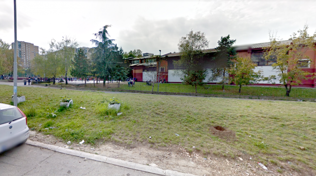 Tragedija na Zvezdari: Devojčica (14) preminula ispred škole