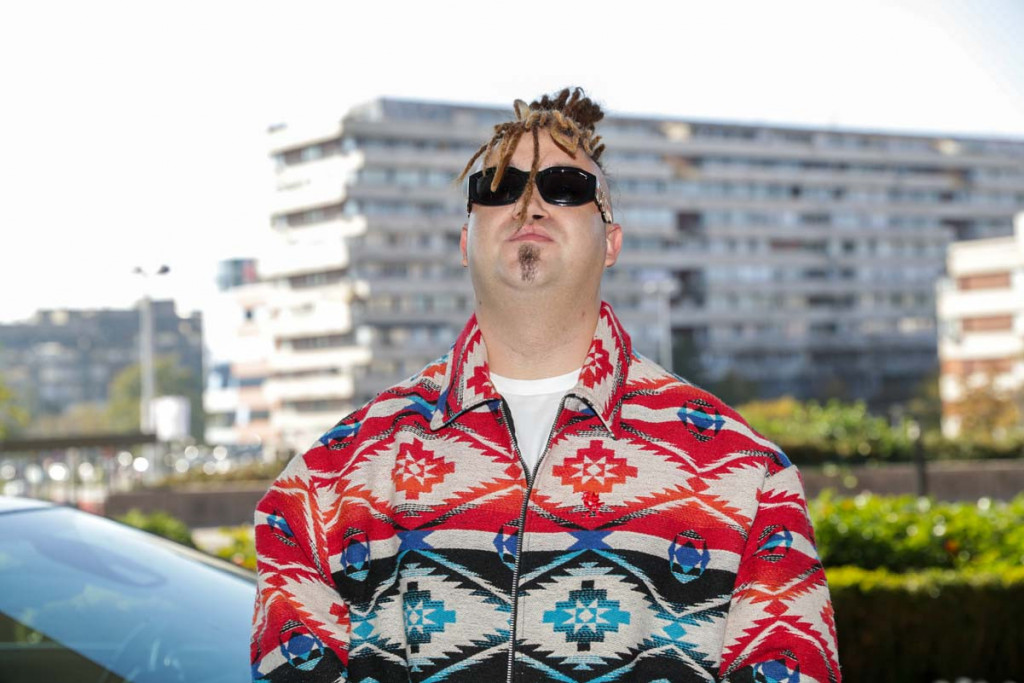 Rasta kroz suze o detinjstvu na Kosovu