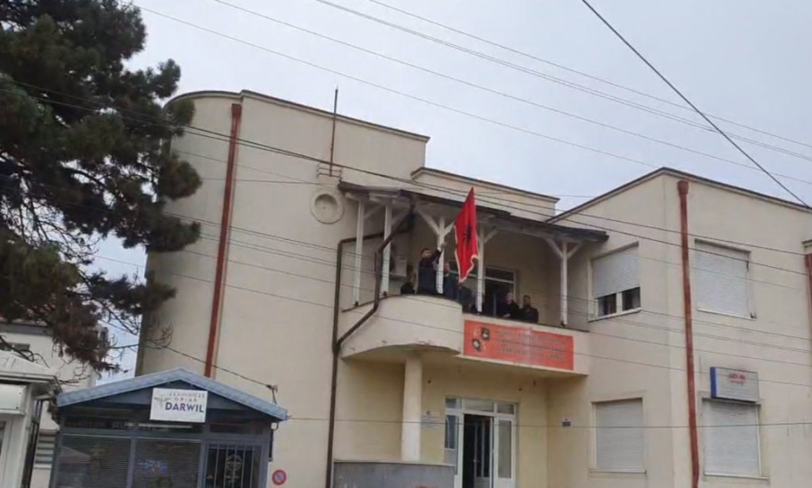 Zastave Albanije u Bujanovcu