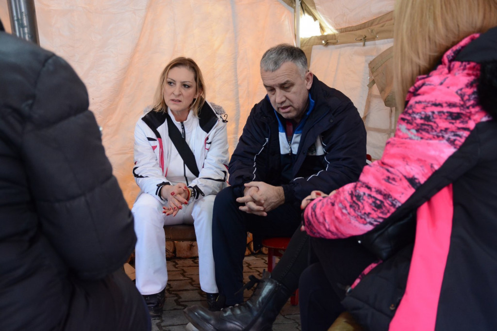 Dr Zlatan Elek na barikadama sa Srbima