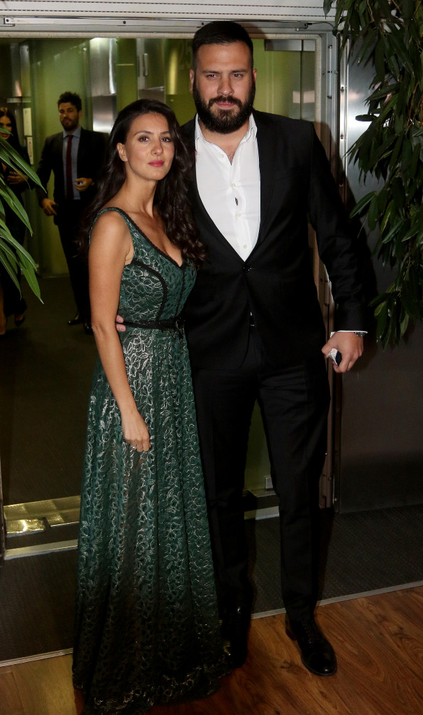 Marko Rokvić izveo ženu iz porodilišta