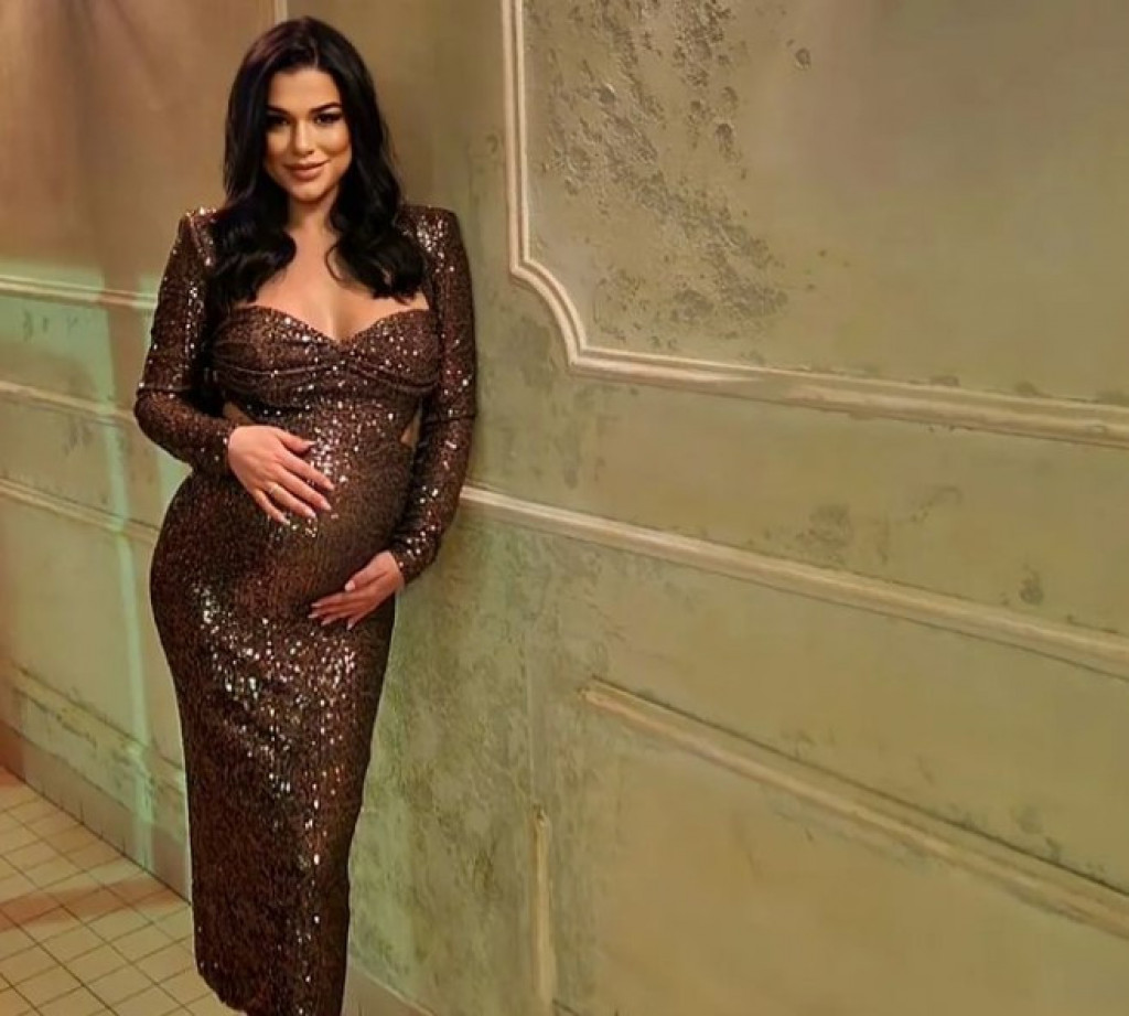 Milica Rađen se oglasila iz porodilišta