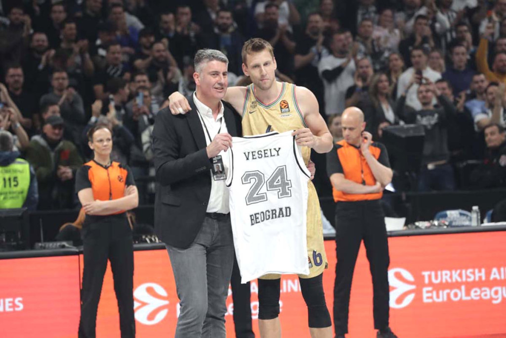 Veseli se zahvalio Partizanu i Grobarima