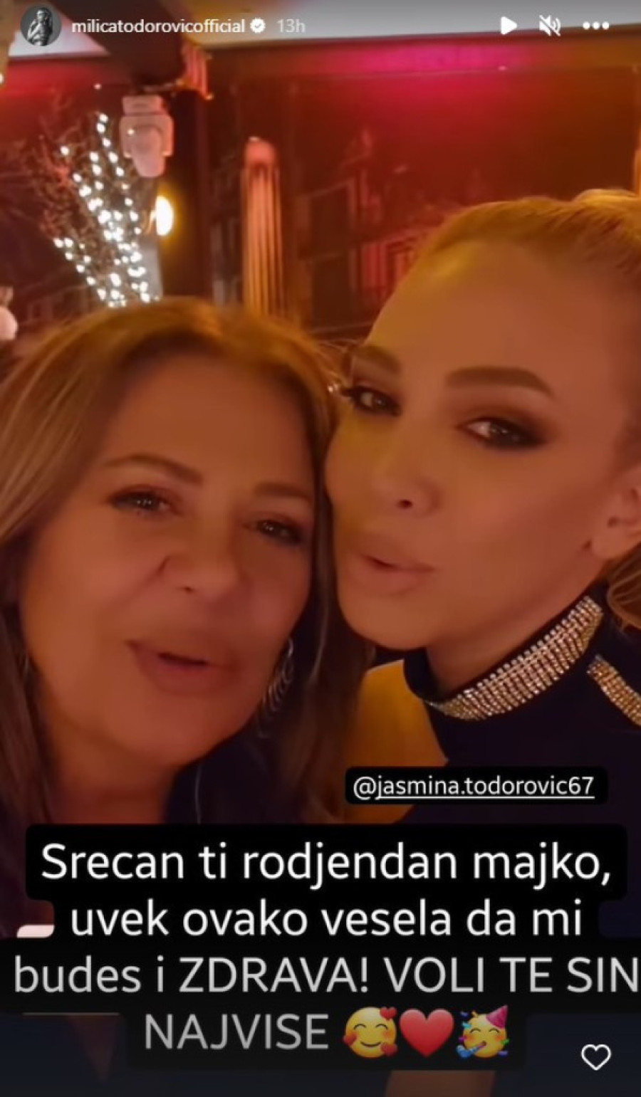 Milica Todorović peva majci na uvo za rođendan