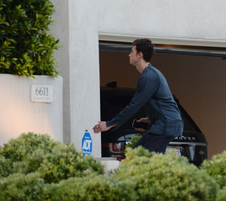 Paparaco fotografije Kamile Kabeljo i Šona Mendeza