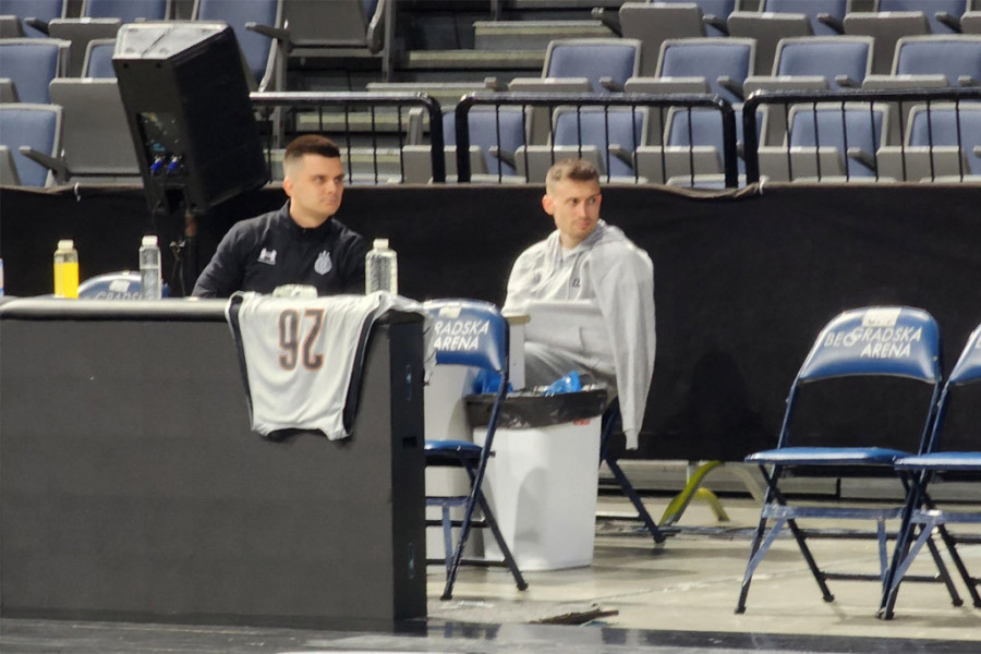 Aleksa Avramović slomio šaku