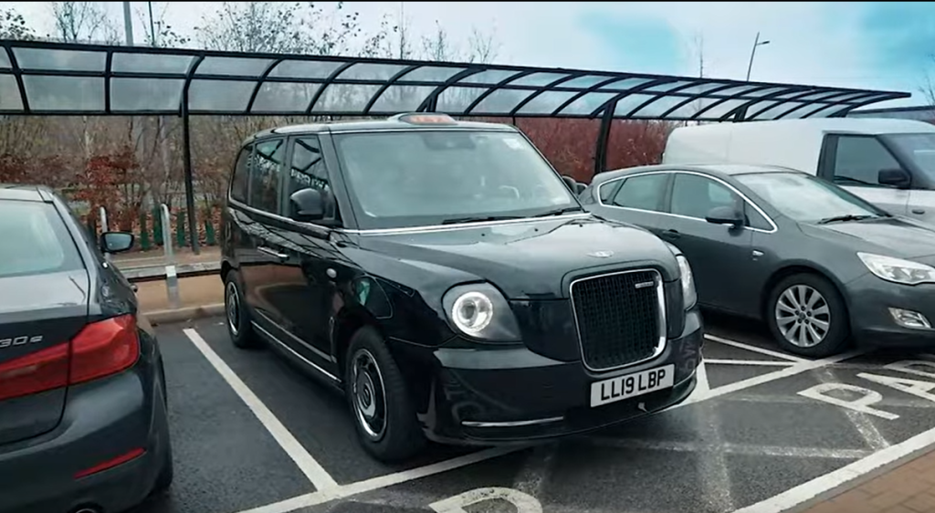 Kako je Gili popravio Volvo i Lotus ali ne i „crni taksi“