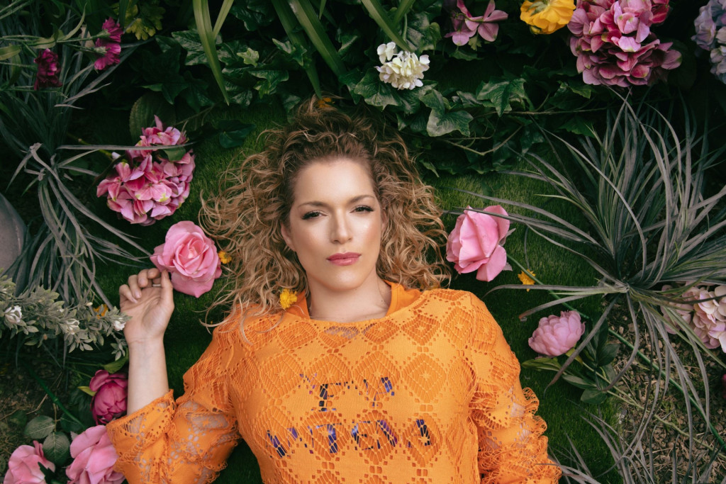 Zoe Kida objavila novu pesmu i spot "Sunce"