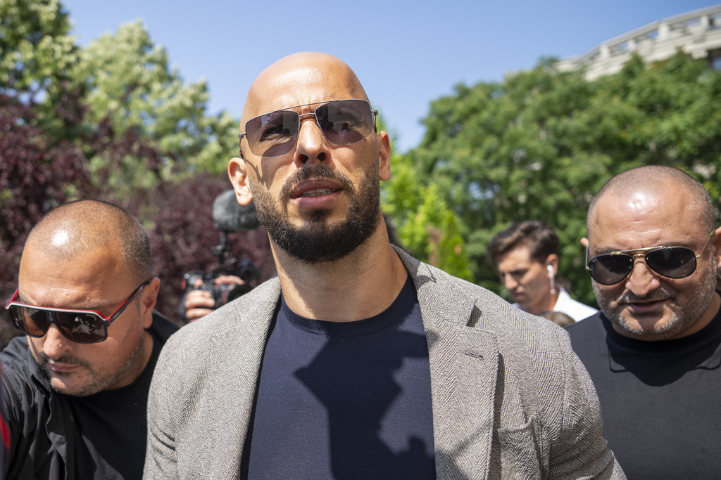 Endru Tejt pušten iz kućnog pritvora!