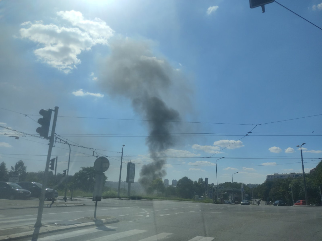 Zapalio se automobil na Konjarniku