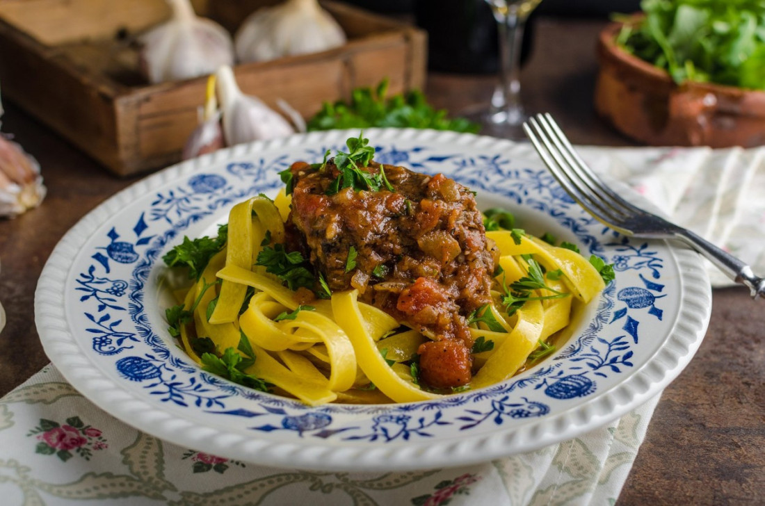 Recept dana: Juneća rebarca u povrću