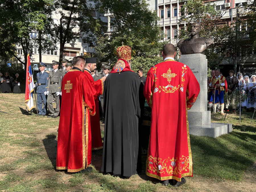 Otkriven spomenik đeneralu Božidaru Boži Jankoviću