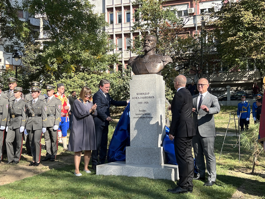 Otkriven spomenik đeneralu Božidaru Boži Jankoviću
