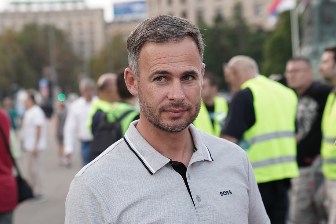 Aleksić pozvao na nerede, a sada sve svaljuje na studente