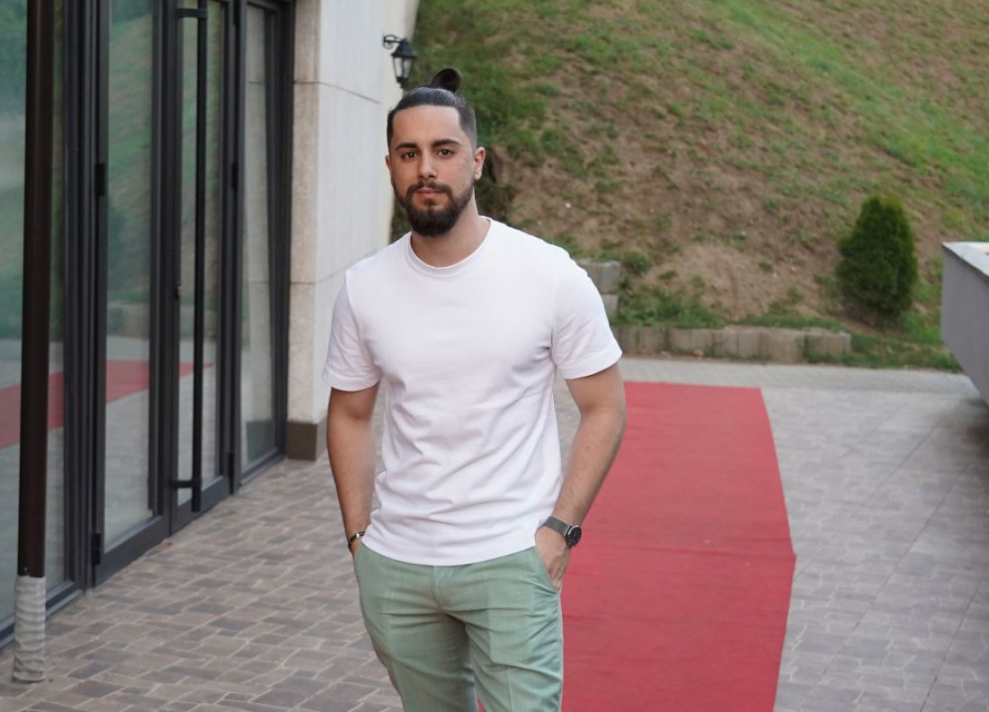 Stefan Kandić Kendi postaje otac