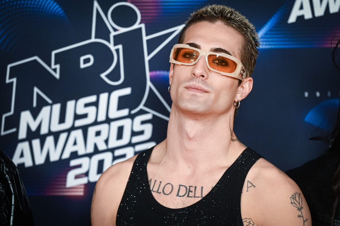 Damijano David u vezi sa Dav Kameron